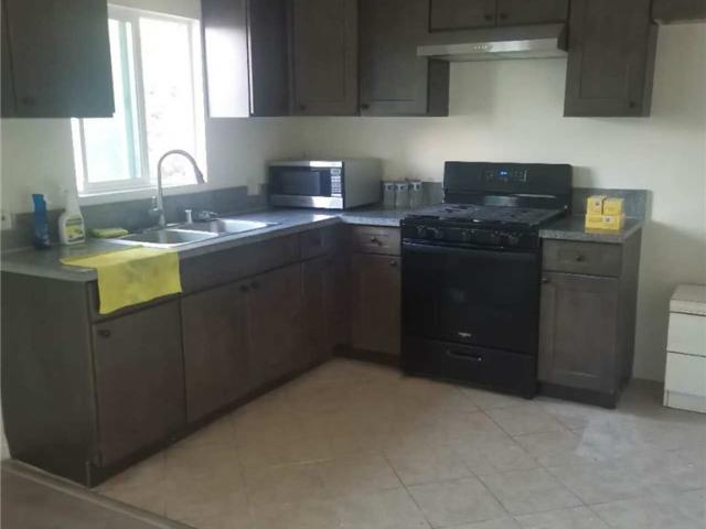 1 BR, 1 BA Apartment 2617 East 4th Street, Los Angeles, CA 90033