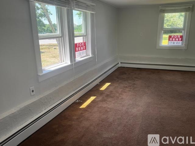 1 BR, 1 BA Apartment 261 Oak Hill Road, Unit First Floor, North Kingstown, RI 02852