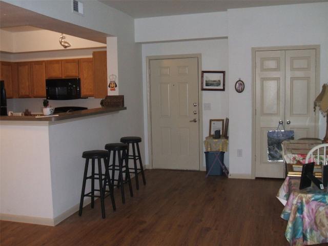 1 BR, 1 BA Apartment 2625 Greenwood Drive, Corpus Christi, TX 78405