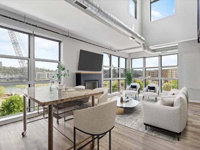 1 BR, 1 BA Apartment 2626 South Tunnel Blvd Unit 0 121, Pittsburgh, PA 15203