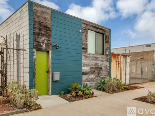 1 BR, 1 BA Apartment 2635 Logan Ave, Unit Office Space, San Diego, CA 92113