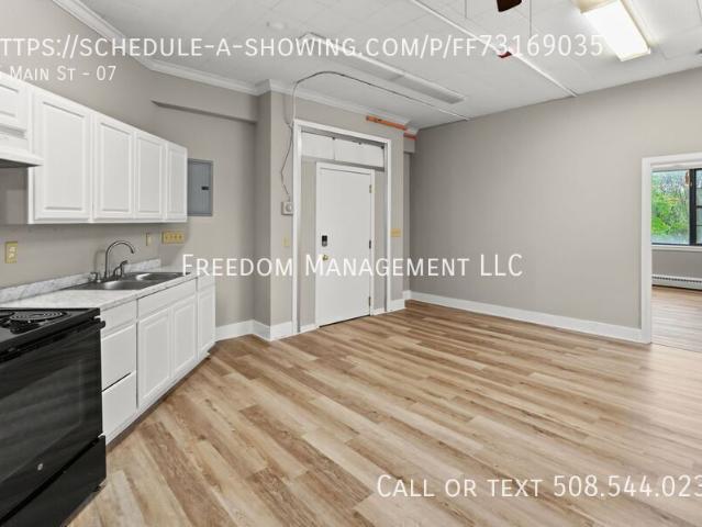 1 BR, 1 BA Apartment 26 Main St, Woonsocket, RI 02895