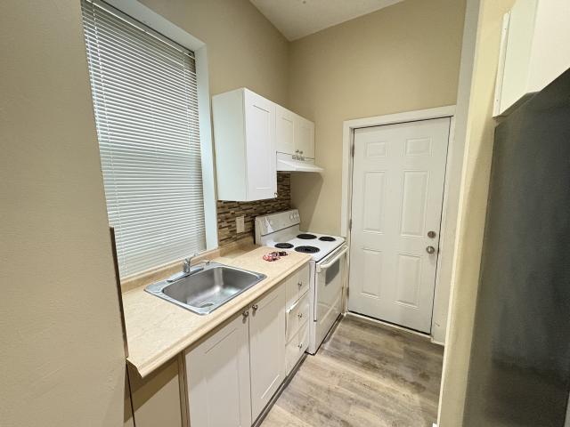 1 BR, 1 BA Apartment 273 King William Street, Hamilton, ON L8L1N9
