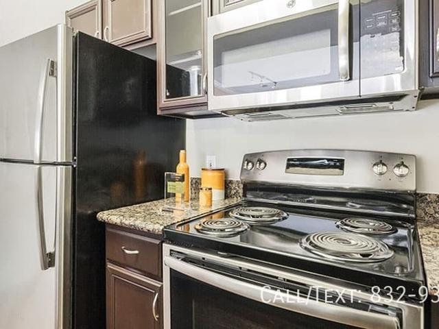 1 BR, 1 BA Apartment 2701 Dunvale Rd, Houston, TX 77063