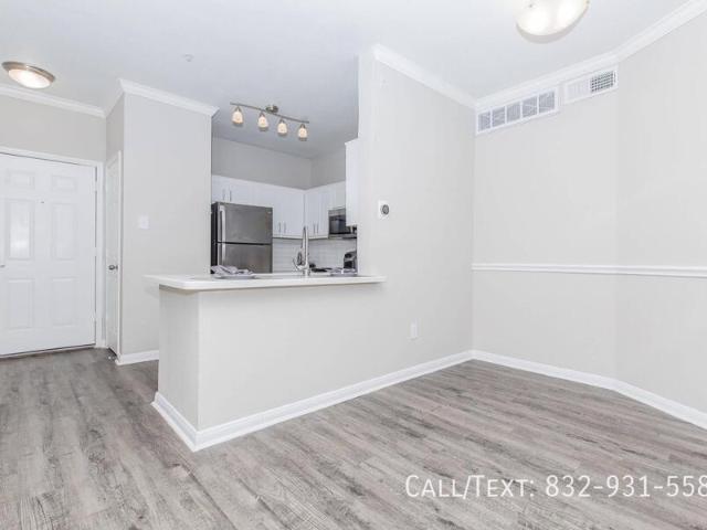 1 BR, 1 BA Apartment 2707 Dunvale Rd, Houston, TX 77063