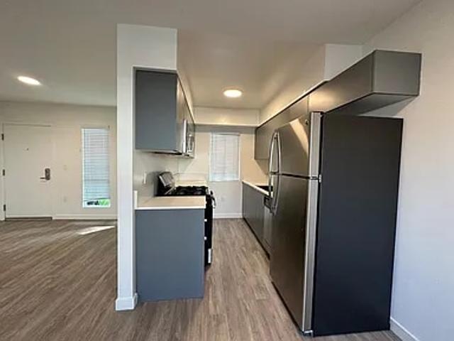 1 BR, 1 BA Apartment 2716 S La Brea Ave Unit 1, Los Angeles, CA 90016