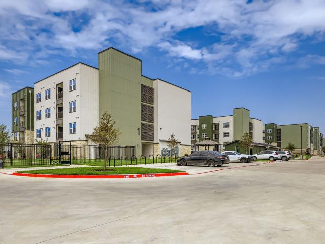 1 BR, 1 BA Apartment 2727 Royal Ln Unit 3216, Dallas, TX 75229
