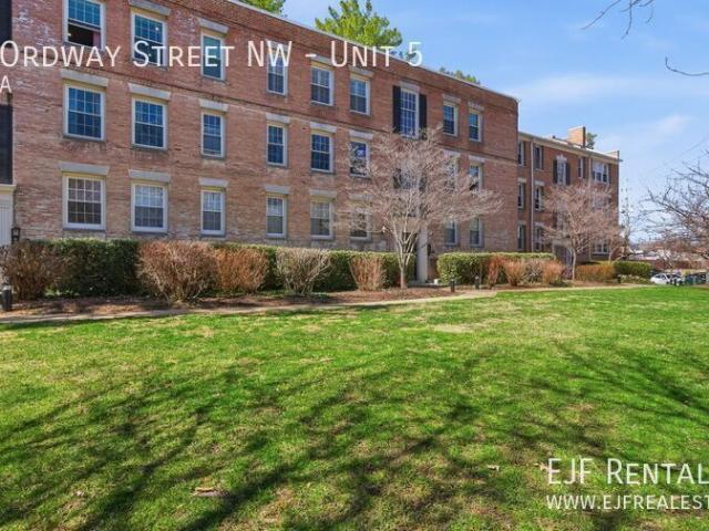 1 BR, 1 BA Apartment 2736 Ordway Street NW, Washington, DC 20008