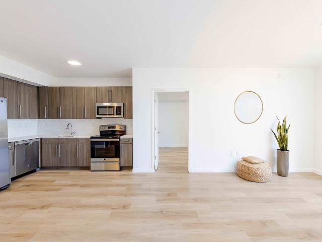 1 BR, 1 BA Apartment 275 Fontainebleau Boulevard Unit 414, Miami, FL 33172
