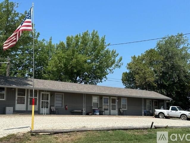 1 BR, 1 BA Apartment 2765 U S 54, Unit 5, El Dorado, KS 67042