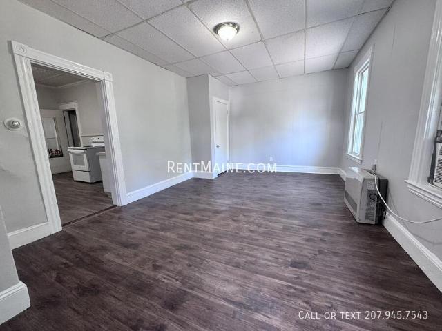 1 BR, 1 BA Apartment 276 Main St. Apt Waterville, ME 04901