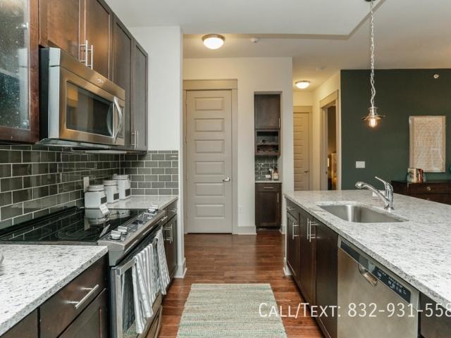 1 BR, 1 BA Apartment 2799 N Durham Dr, Houston, TX 77008