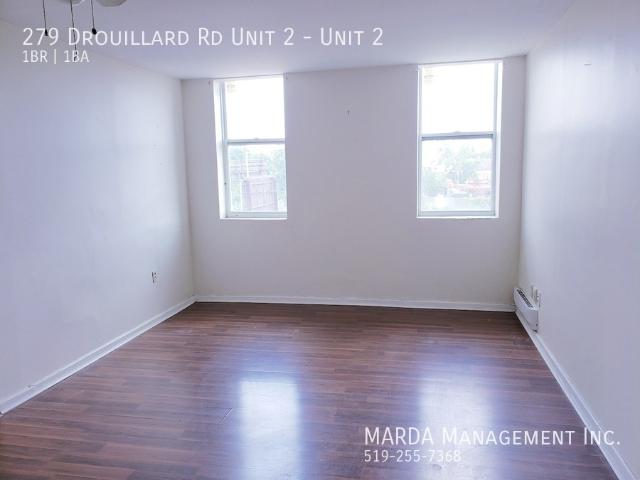 1 BR, 1 BA Apartment 279 Drouillard Rd Unit 2, Windsor, ON N8Y 2P4