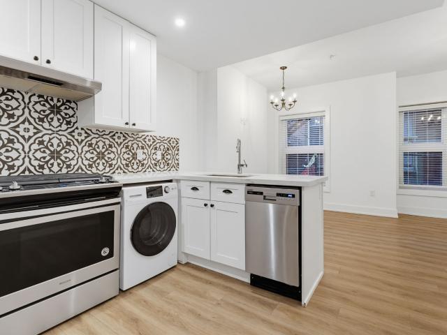 1 BR, 1 BA Apartment 27 Bold Street, Hamilton, ON L8P1T3