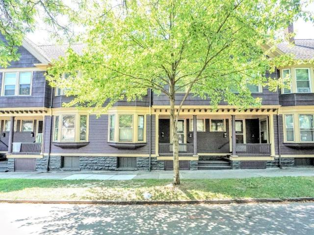 1 BR, 1 BA Apartment 283 A Pearl Street, Rochester, NY 14607