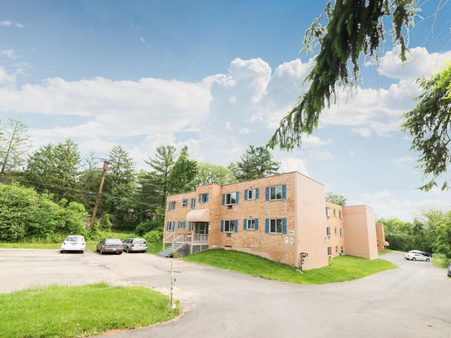 1 BR, 1 BA Apartment 283 Moon Clinton Road Unit Unit 15A, Coraopolis, PA 15108