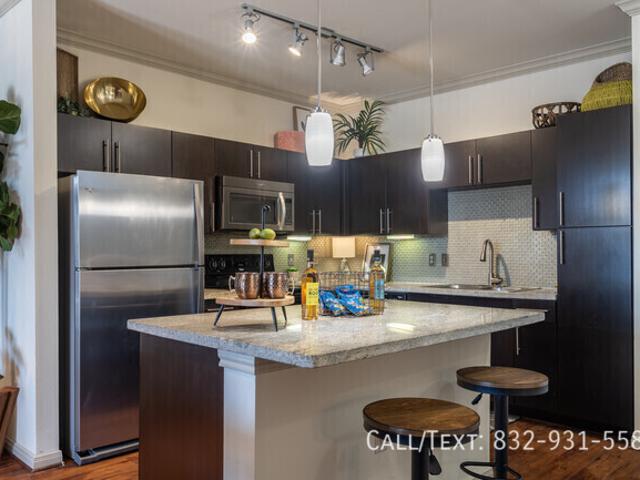 1 BR, 1 BA Apartment 2801 S Bartell Dr, Houston, TX 77054