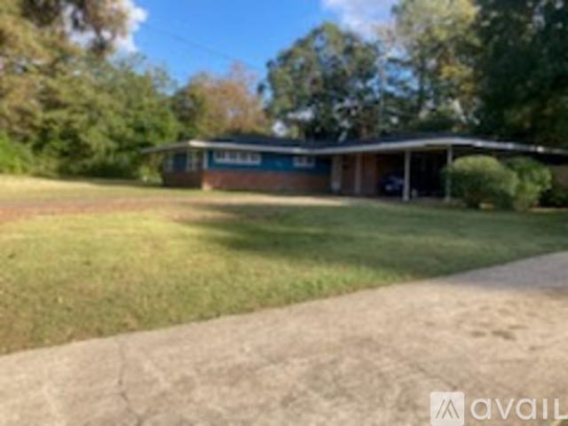 1 BR, 1 BA Apartment 2803 Camellia St, Unit C, Tuskegee, AL 36088