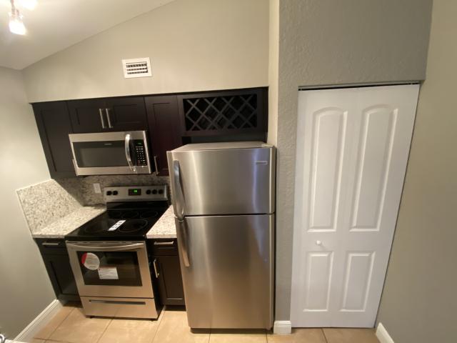 1 BR, 1 BA Apartment 2803 North Oakland Forest Drive#309, Oakland Park, FL 33309