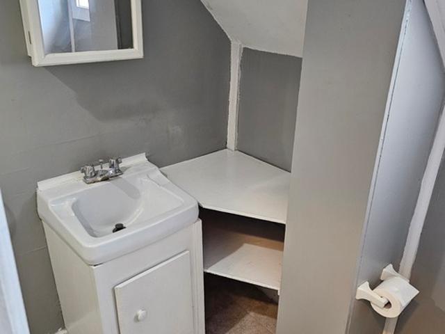 1 BR, 1 BA Apartment 280 Main Street, Unit 6, Manchester, NH 03102