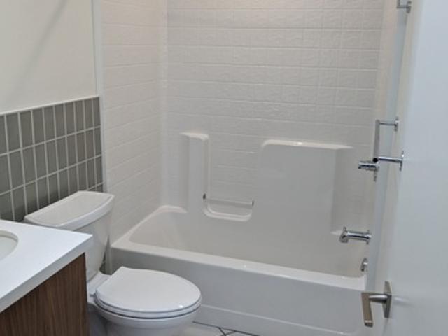 1 BR, 1 BA Apartment 2811 1 2 E St, Eureka, CA 95501