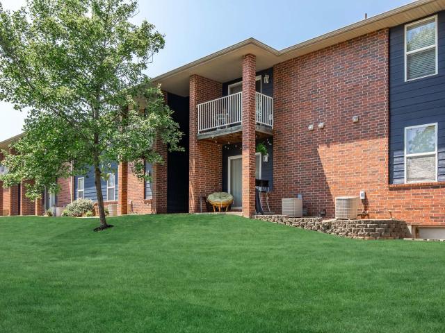 1 BR, 1 BA Apartment 2828 S Nettleton Ave Unit 203, Springfield, MO 65807