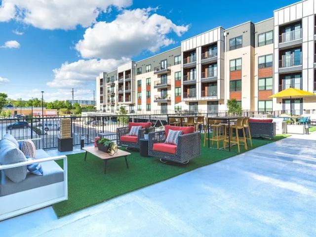 1 BR, 1 BA Apartment 2832 E Martin Luther King Jr Blvd Suite 122, Austin, TX 78702