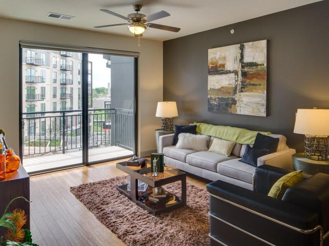 1 BR, 1 BA Apartment 2837 Emerson Ave S Unit 610, Minneapolis, MN 55408