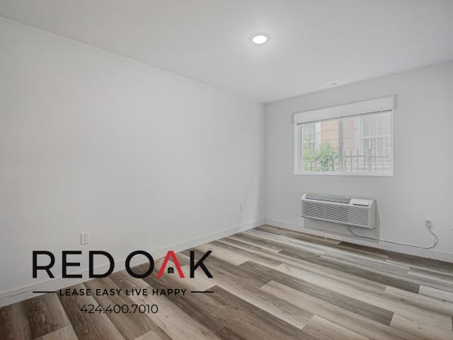 1 BR, 1 BA Apartment 2837 San Marino St, Los Angeles, CA 90006