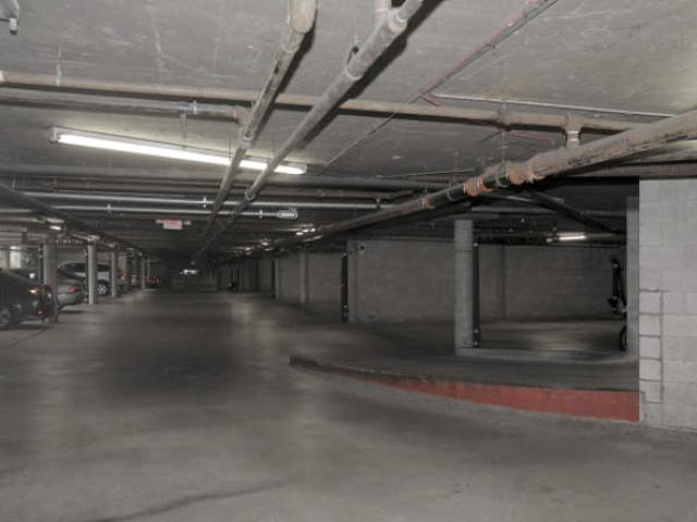 1 BR, 1 BA Apartment 2850 Riverside Dr, Los Angeles, CA 90039