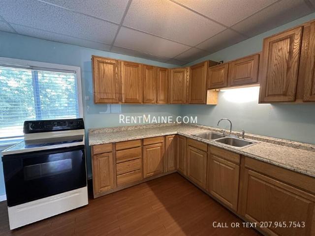 1 BR, 1 BA Apartment 28 Congress St. Apt Old Town, ME 04468