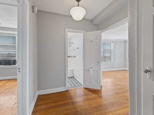 1 BR, 1 BA Apartment 28 East 16th Street, Indianapolis, IN 46202