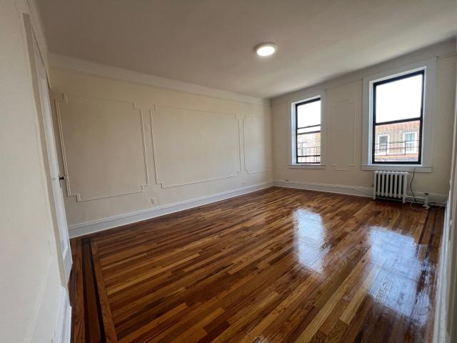 1 BR, 1 BA Apartment 28 23 42nd St, Queens, NY 11103