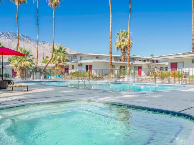 1 BR, 1 BA Apartment 2900 East Ramon Road Unit 47, Palm Springs, CA 92264