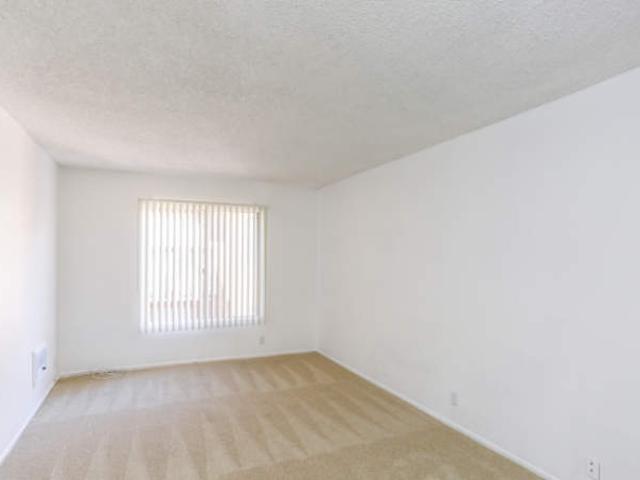 1 BR, 1 BA Apartment 2901 S Sepulveda Blvd, Los Angeles, CA 90064