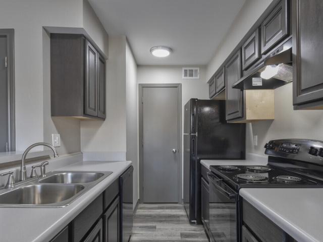 1 BR, 1 BA Apartment 2906 Dilido Rd, Dallas, TX 75228