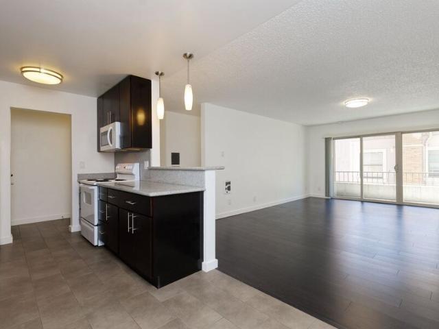 1 BR, 1 BA Apartment 290 Lee St Oakland, CA 94610