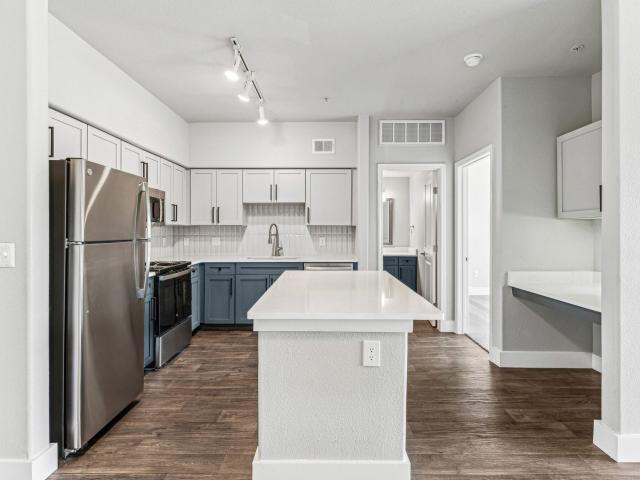 1 BR, 1 BA Apartment 2914 Olmos Creek Drive Unit 4214, San Antonio, TX 78230