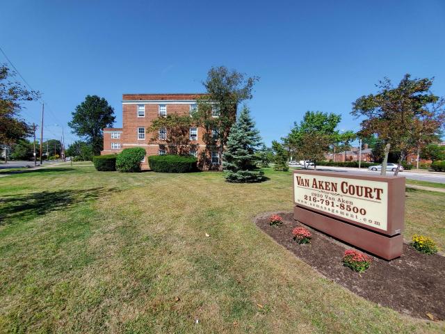 1 BR, 1 BA Apartment 2920 Van Aken Boulevard Unit VC304, Cleveland, OH 44120