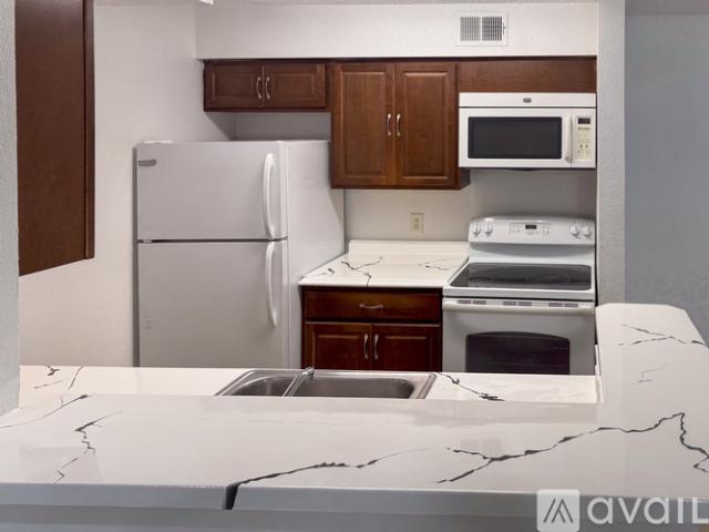 1 BR, 1 BA Apartment 2946 South University Drive, Unit 7108, Davie, FL 33328