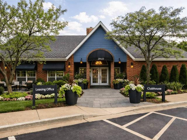 1 BR, 1 BA Apartment 29533 N. Waukegan Rd. Unit 6 111, Lake Bluff, IL 60044