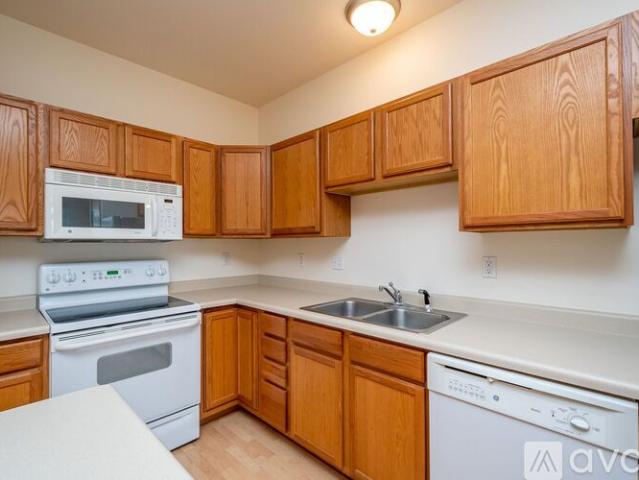 1 BR, 1 BA Apartment 29 Redtail Bend, Unit 19, Coralville, IA 52241