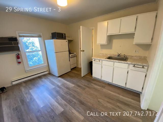 1 BR, 1 BA Apartment 29 Spring Street, Newmarket, NH 03857
