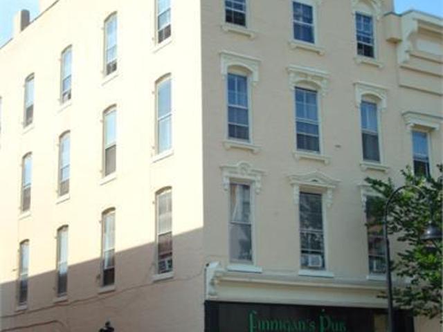 1 BR, 1 BA Apartment 203 College St, Burlington, VT 05401