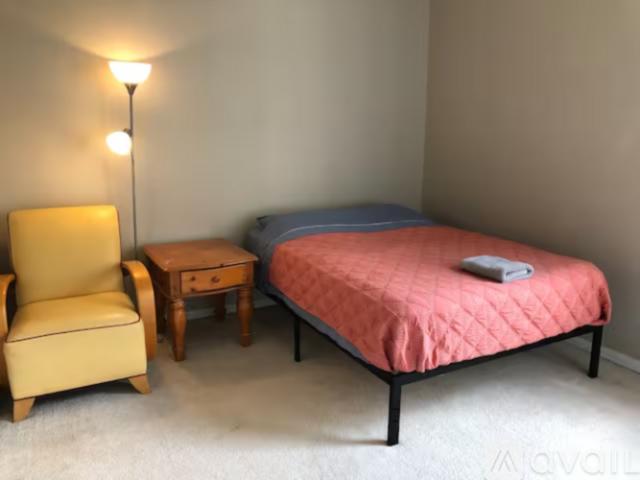 1 BR, 1 BA Apartment 2000 Cimmaron Ash Way, Unit Spacious Bedroom, Apopka, FL 32703