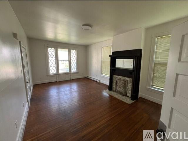 1 BR, 1 BA Apartment 2000 Grace Street, Unit 1, Lynchburg, VA 24504