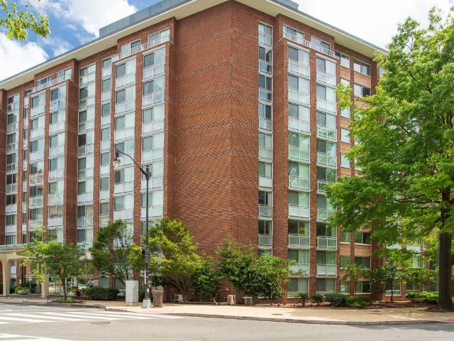 1 BR, 1 BA Apartment 2000 N Street Northwest Unit P1, Washington, DC 20036