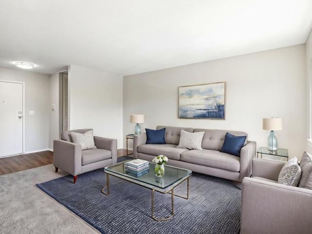 1 BR, 1 BA Apartment 2000 W Illinois Avenue Unit 329, Aurora, IL 60506