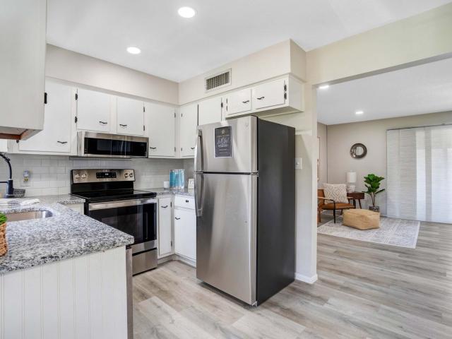 1 BR, 1 BA Apartment 2001 Glenridge Way Unit 52, Winter Park, FL 32792