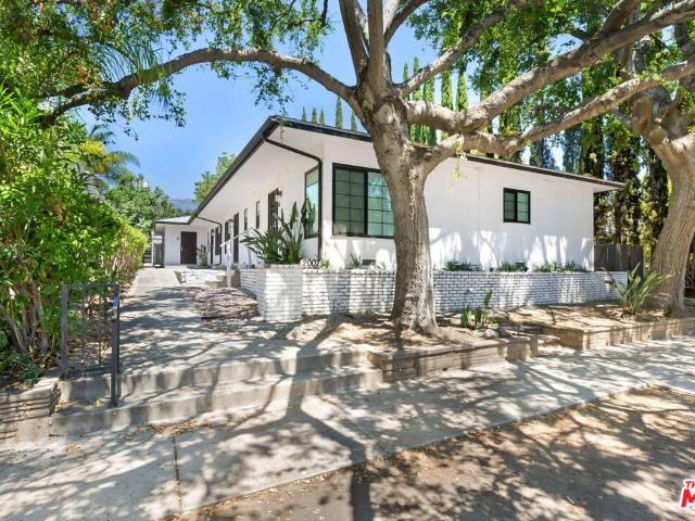 1 BR, 1 BA Apartment 2007 East Villa Street, Pasadena, CA 91107
